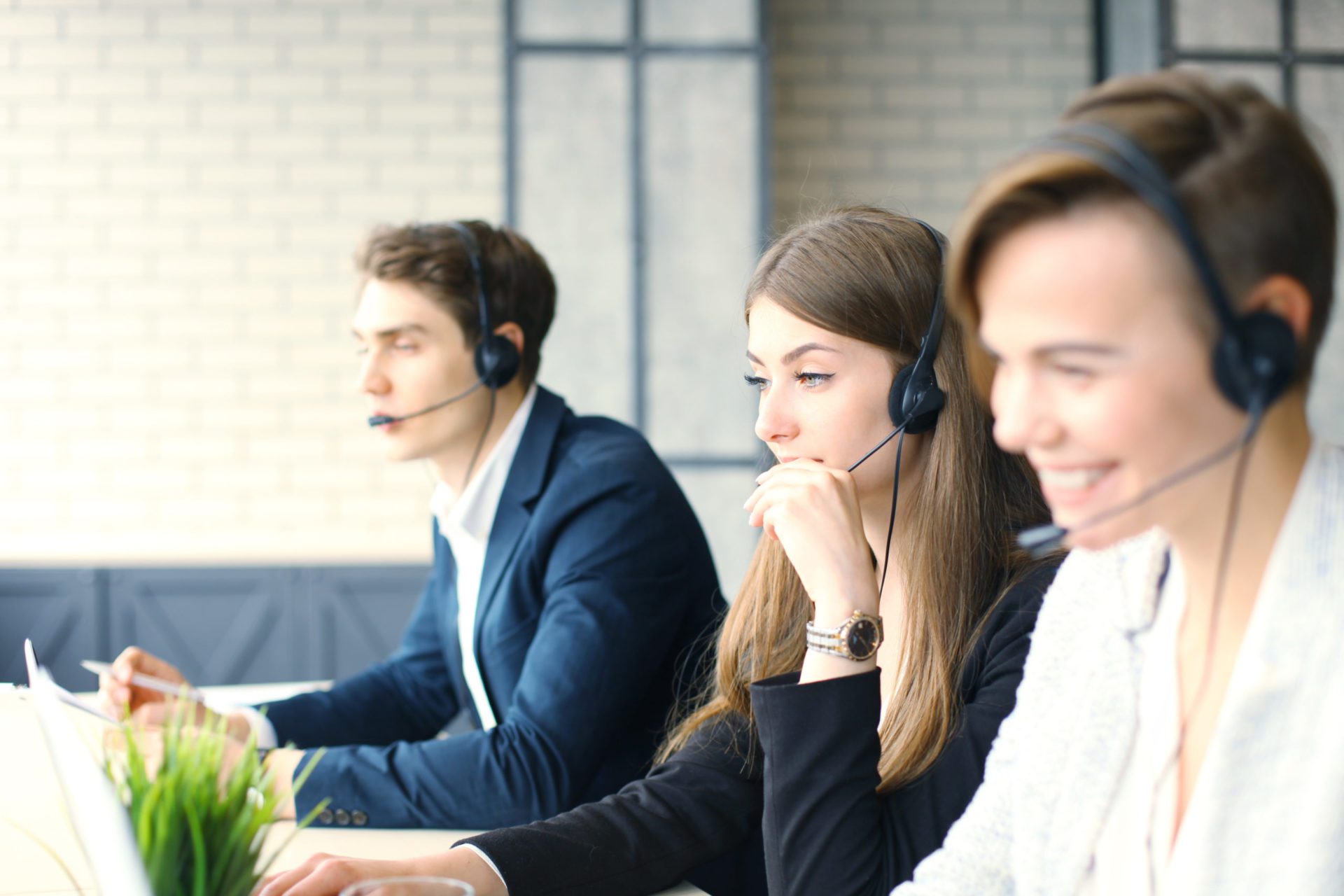 Must-Have Workflow and Productivity Contact Center Tools for 2022 and ...